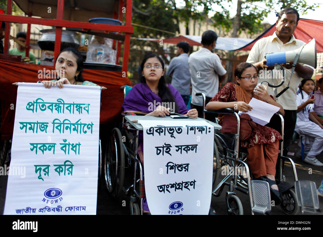 Dhaka, Bangladesh, 08th March 2014:Disables women made human chain ...