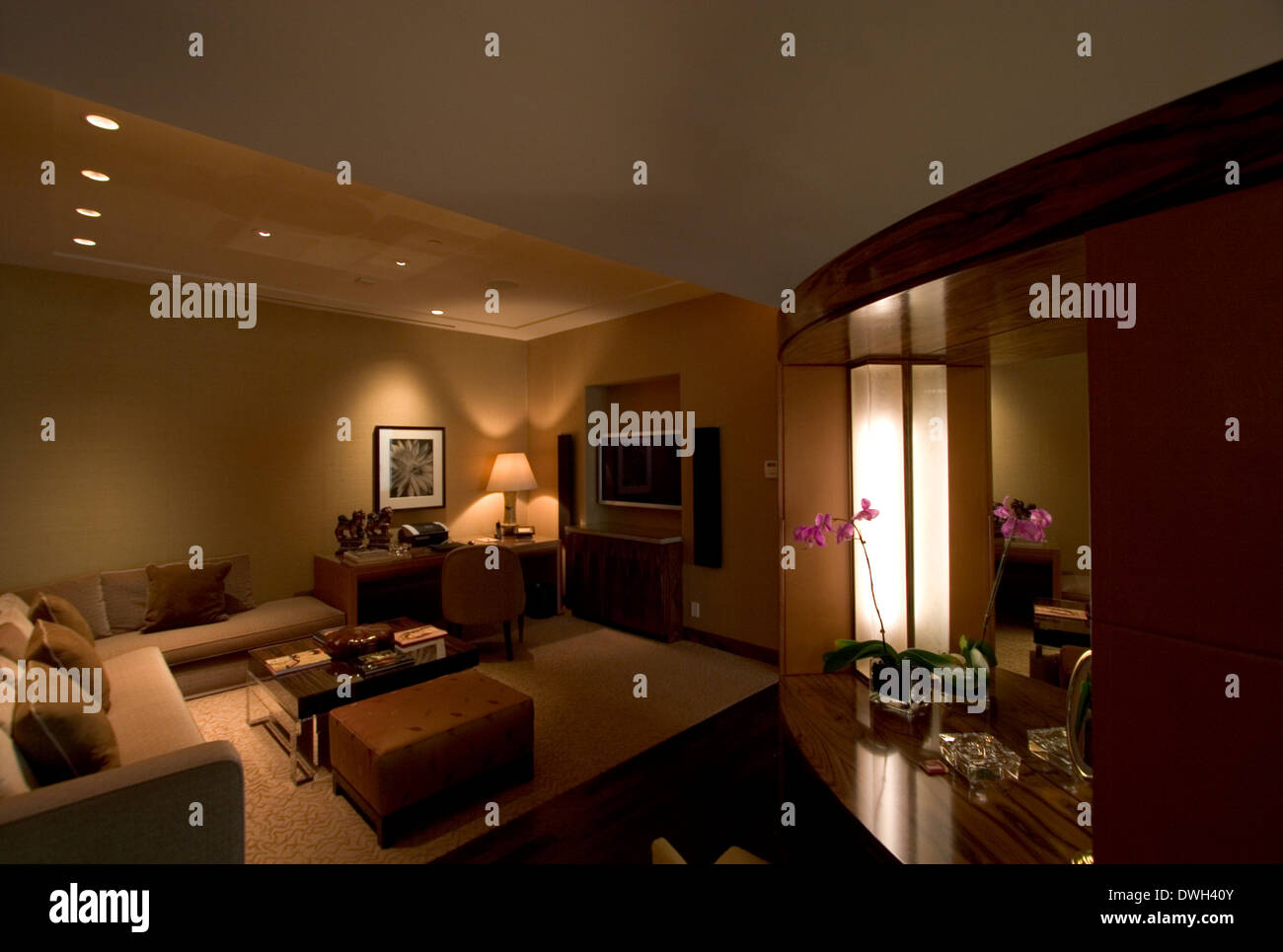 Asian-theme Chairman Suite at the Venetian Resort Hotel, Las Vegas ...