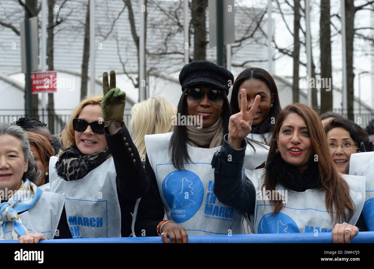 New York, NY, USA. 7th Mar, 2014. Kim Cattrall, Naomi Campbell in ...
