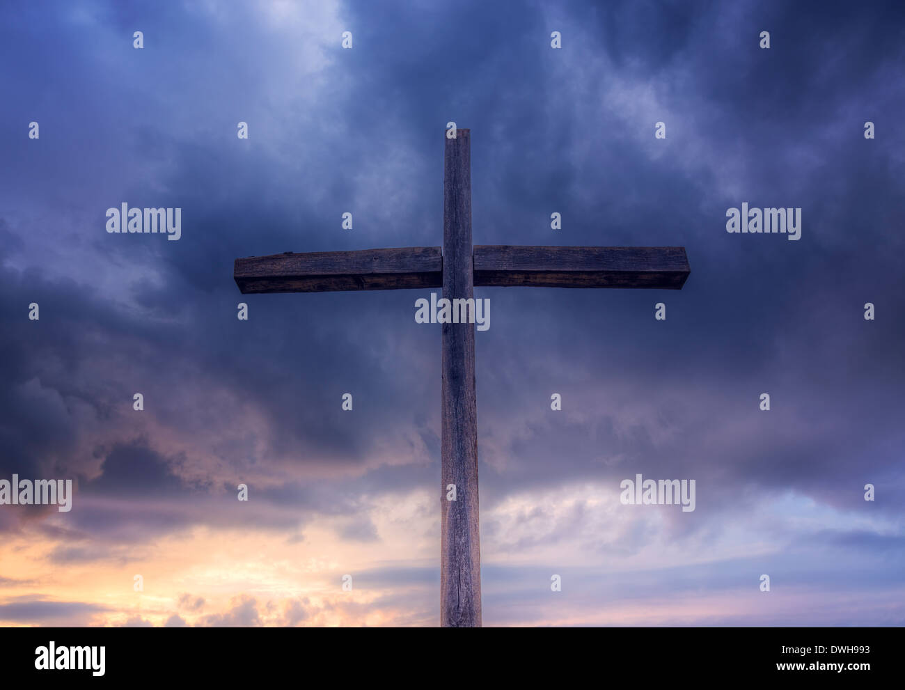 Jesus cross sunset hi-res stock photography and images - Alamy