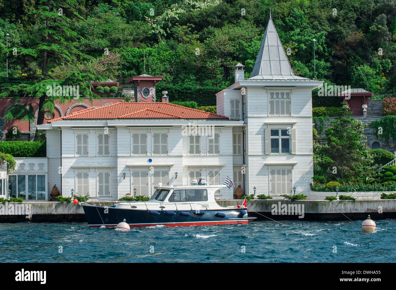 Bosphorus and mansions of istanbul hi-res stock photography and images ...