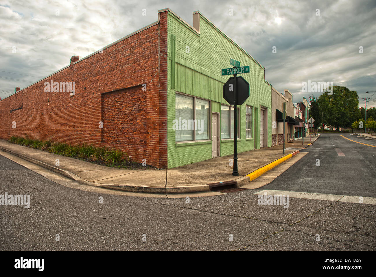 Street intersection crossroads hi-res stock photography and images - Alamy