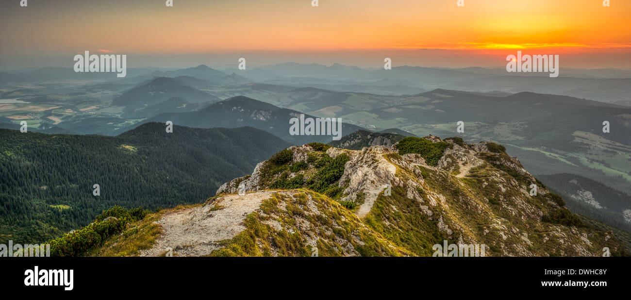 Sunset from mountains hi-res stock photography and images - Alamy