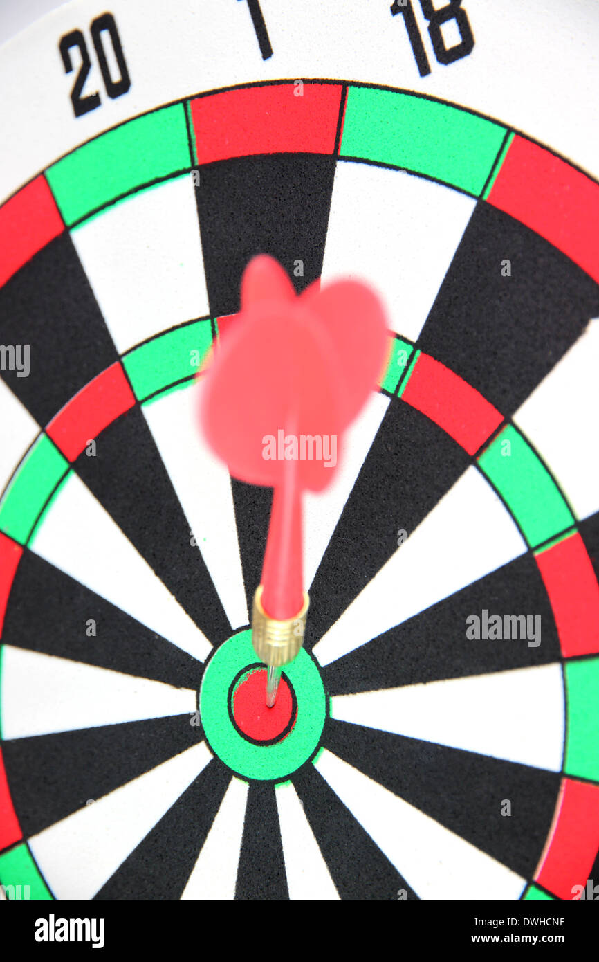 Darts red hi-res stock photography and images - Alamy