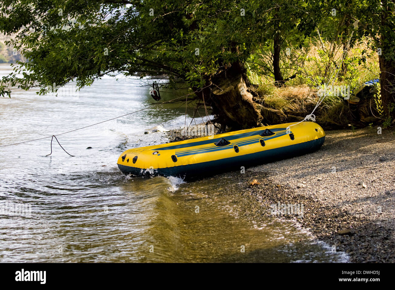 Empty raft hi-res stock photography and images - Alamy