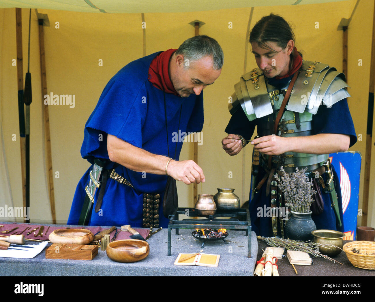 Roman Surgeon, 4th century, historical re-enactment soldier soldiers ...