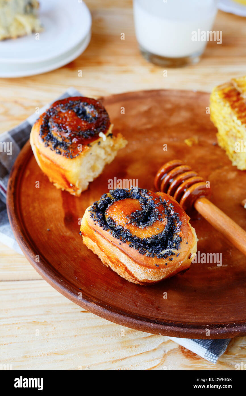 Poppy rolls hi-res stock photography and images - Alamy