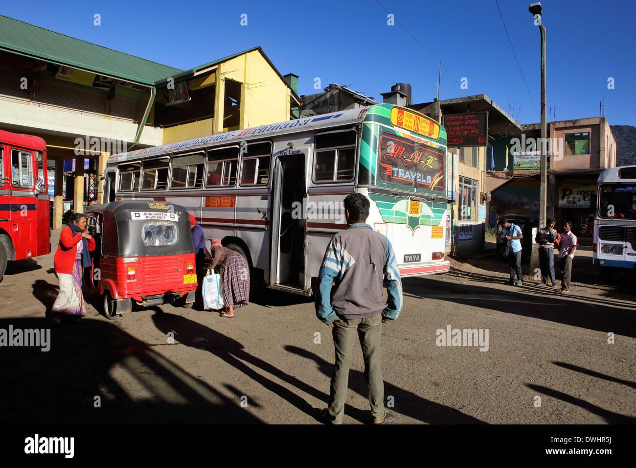 Bus terminal station hi-res stock photography and images - Alamy