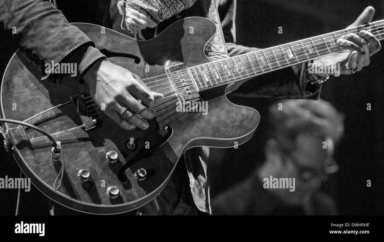 Chicago, Illinois, USA. 8th Mar, 2014. Blues musician GARY CLARK, JR ...