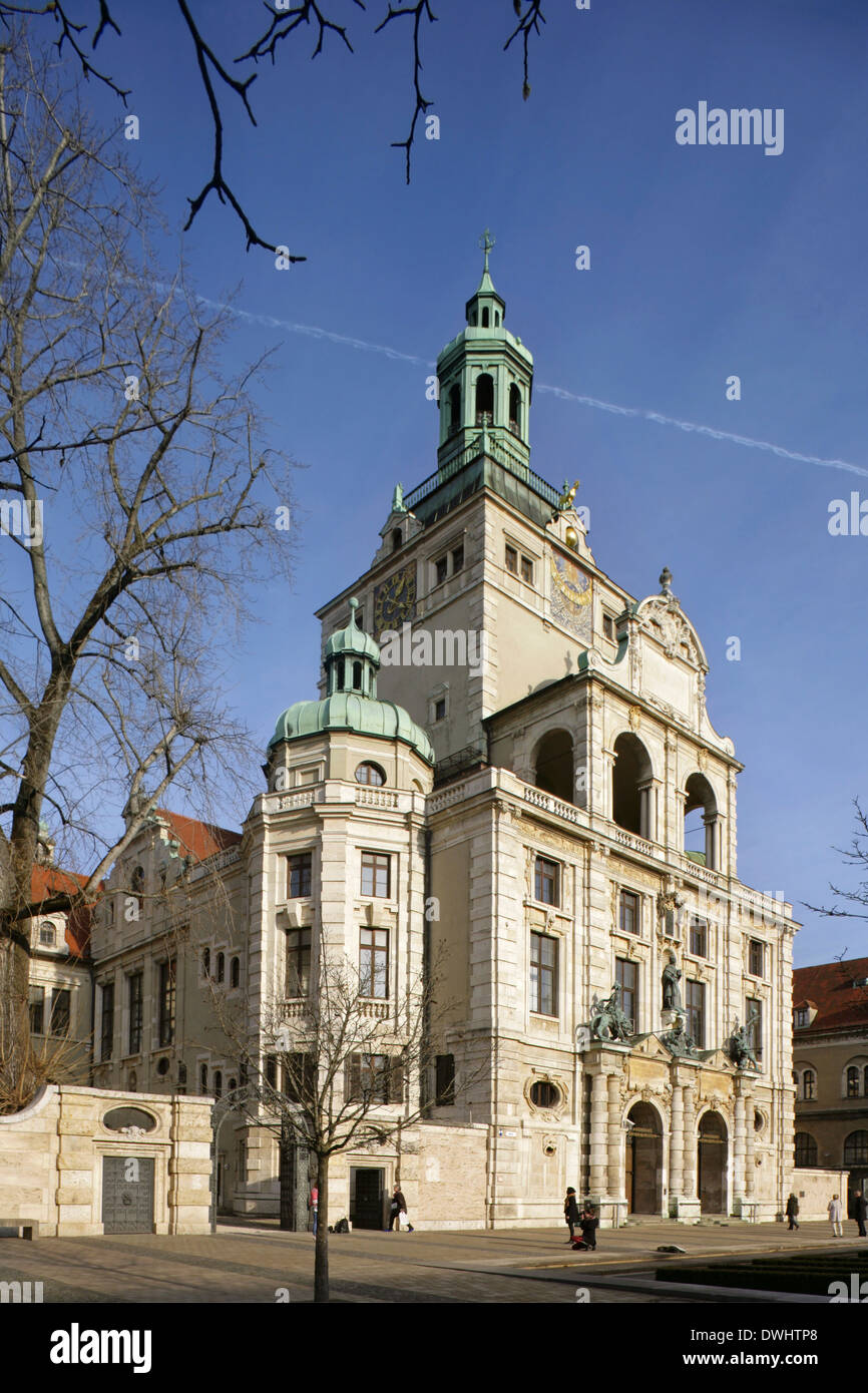 Bayerisches nationalmuseum hi-res stock photography and images - Alamy