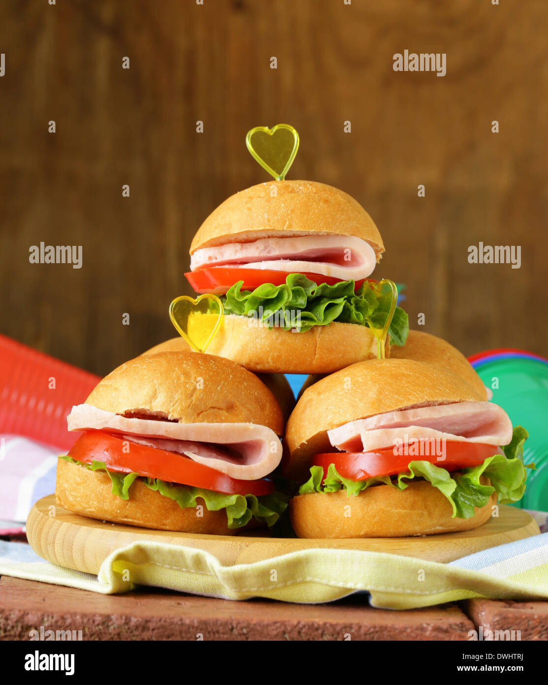 mini burgers with ham and vegetables - snacks for parties and picnics ...