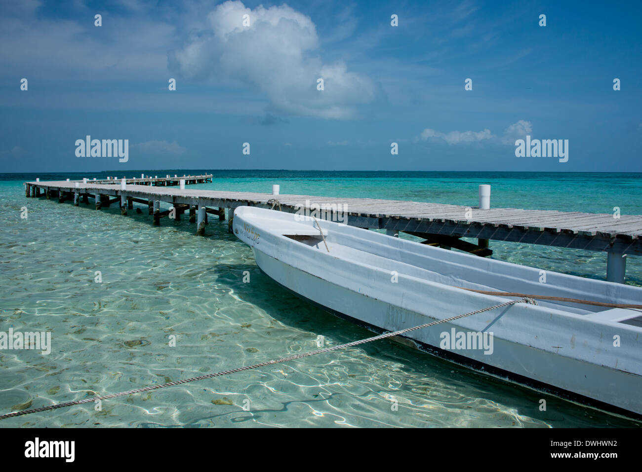 Belize, Caribbean Sea, District of Belize, Goff Caye, popular Barrier ...