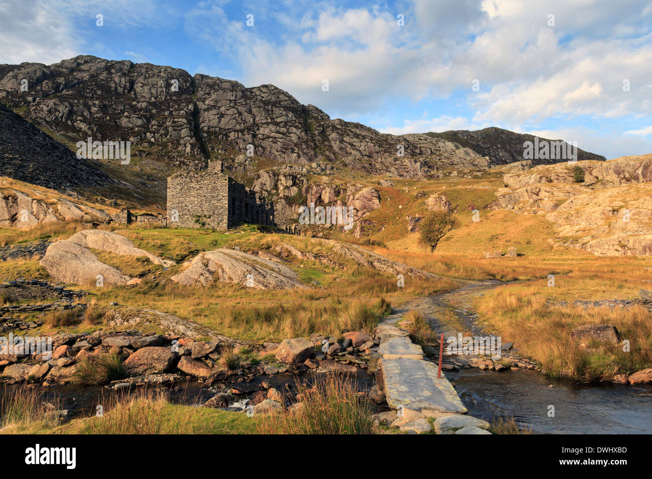 Old quarry buildings near Cwmorthin Quarry Stock Photo - Alamy