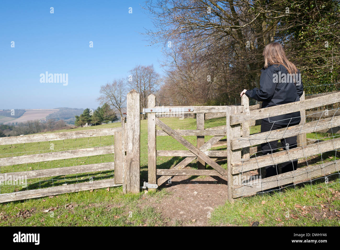 Wooden Kissing Gate Stock Photos & Wooden Kissing Gate Stock Images - Alamy