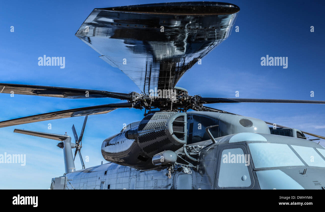Pave low hi-res stock photography and images - Alamy