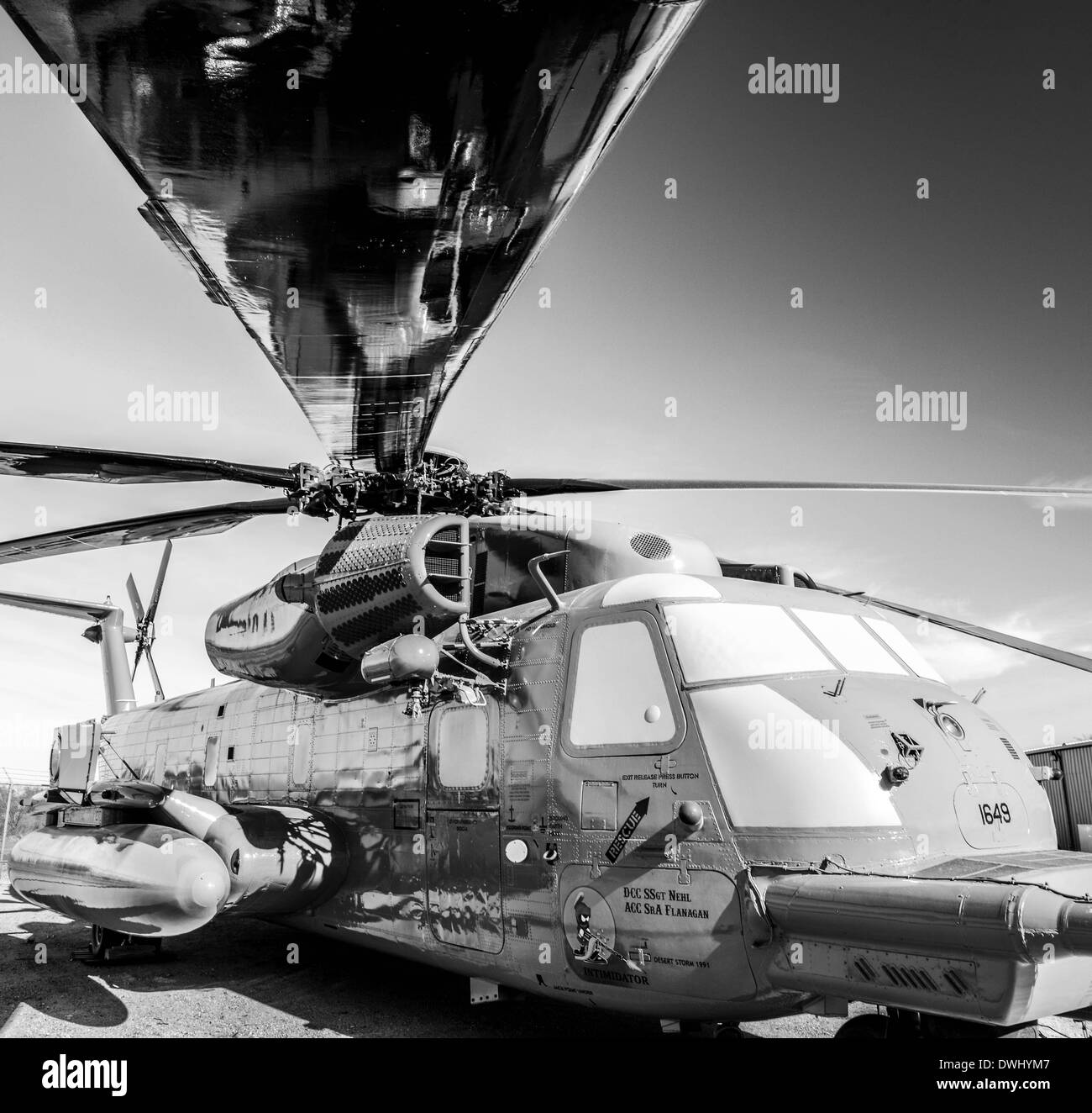 Pave low hi-res stock photography and images - Alamy