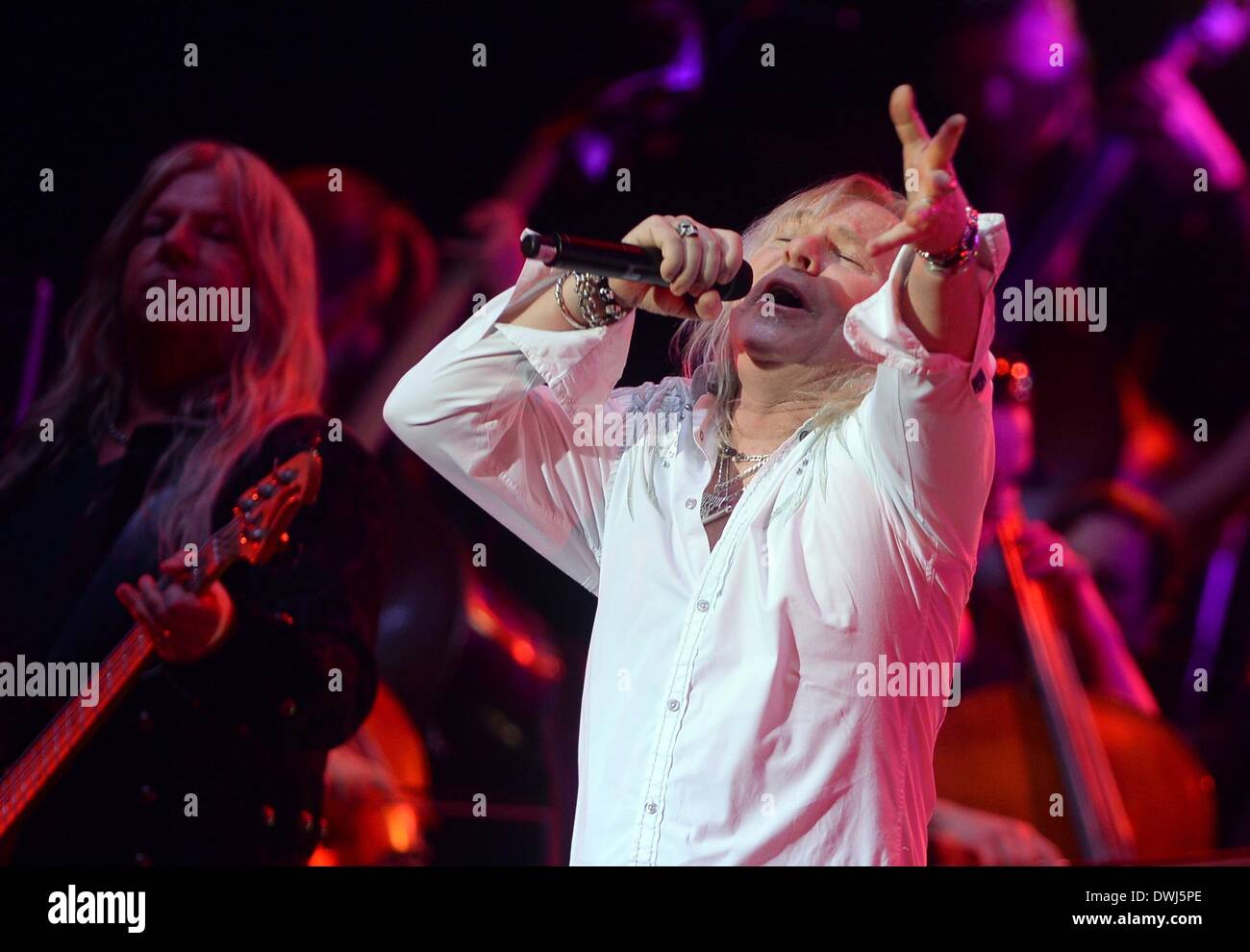 Berlin, Germany. 9th March 2014. Canadian singer Bernie Shaw of British ...