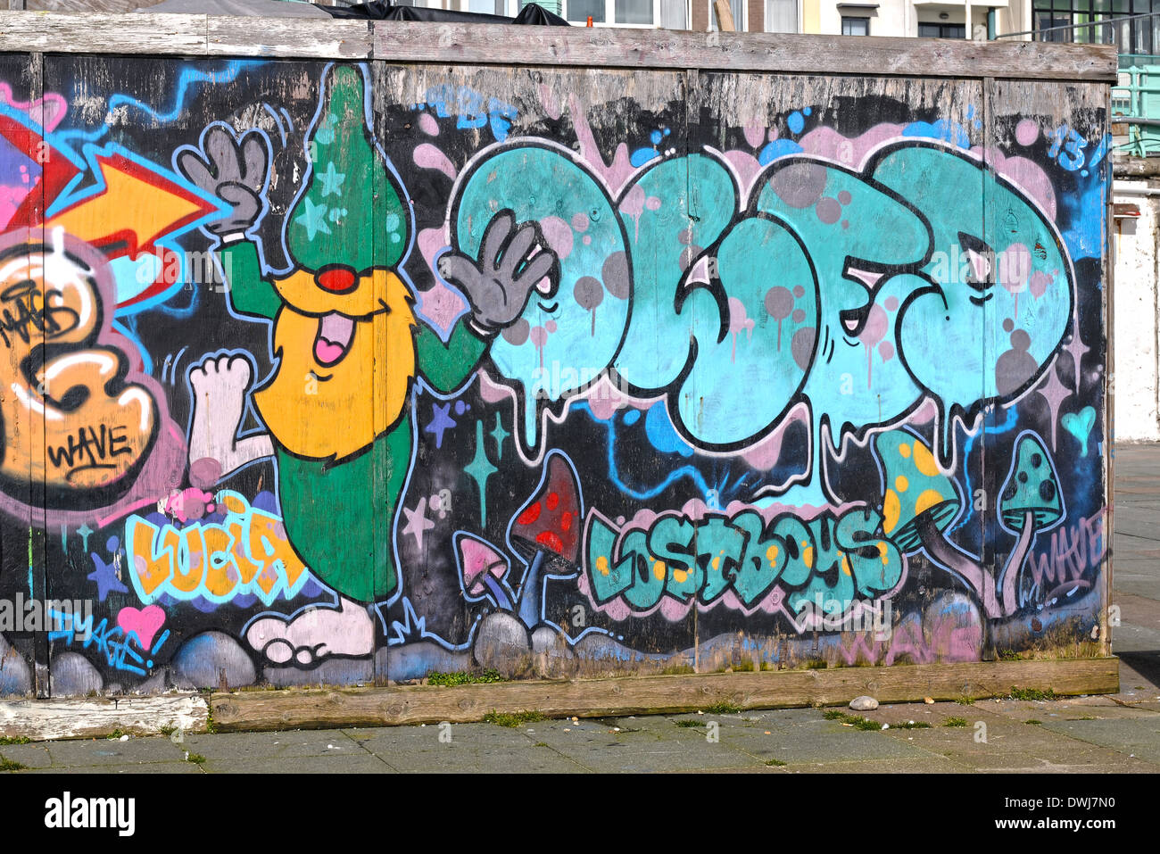 Gangster spray paint hi-res stock photography and images - Alamy