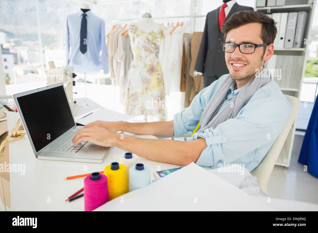 Dress designing screen hi-res stock photography and images - Alamy