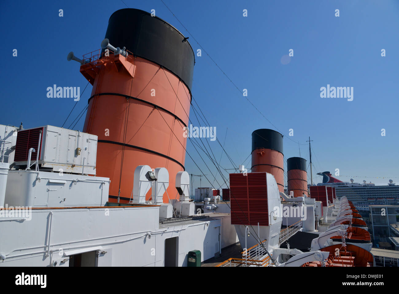 Funnels High Resolution Stock Photography and Images - Alamy