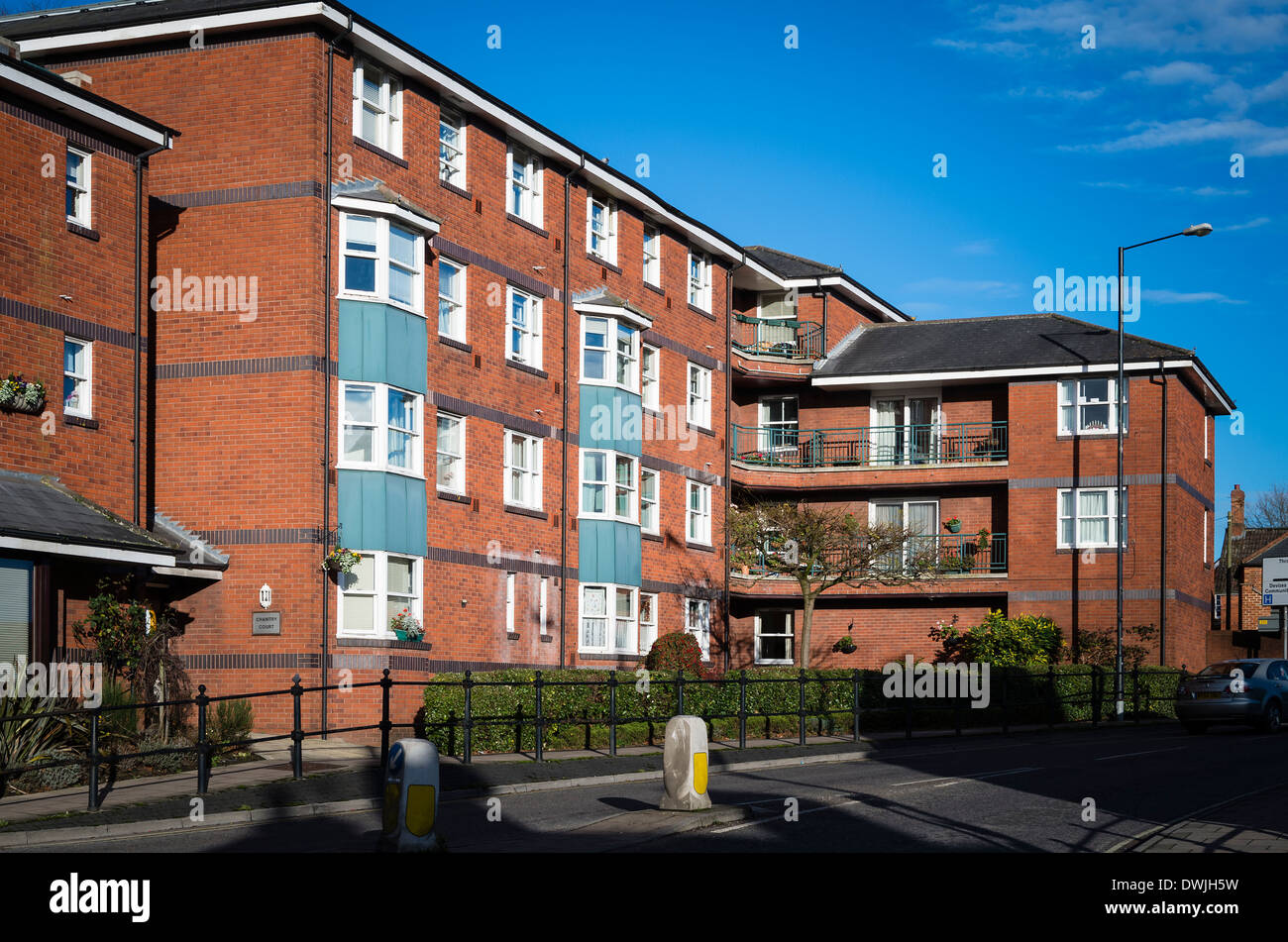 Owner occupied flats hi-res stock photography and images - Alamy