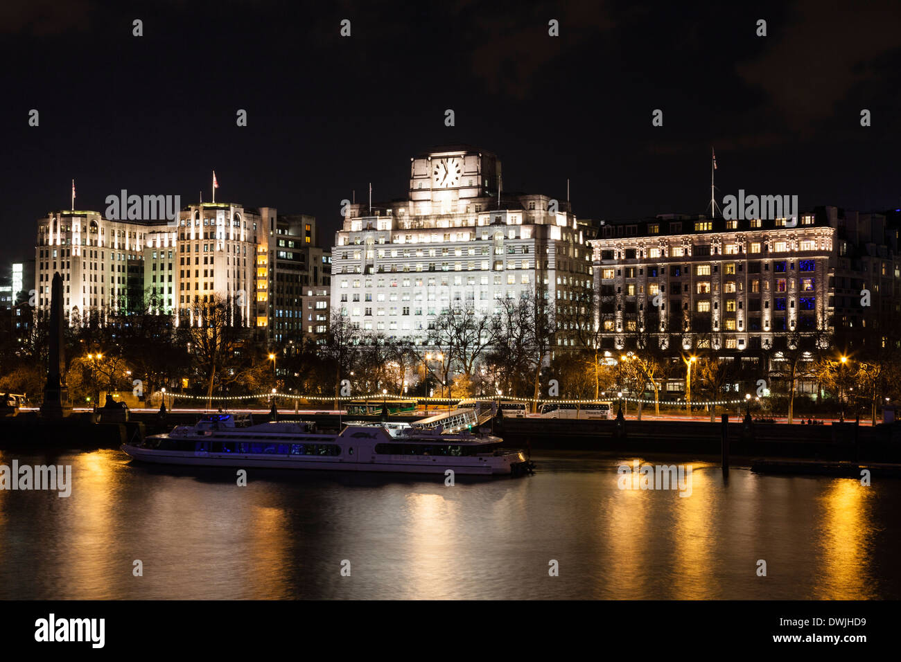 Shell Mex House and The Savoy Hotel, London, England Stock Photo - Alamy