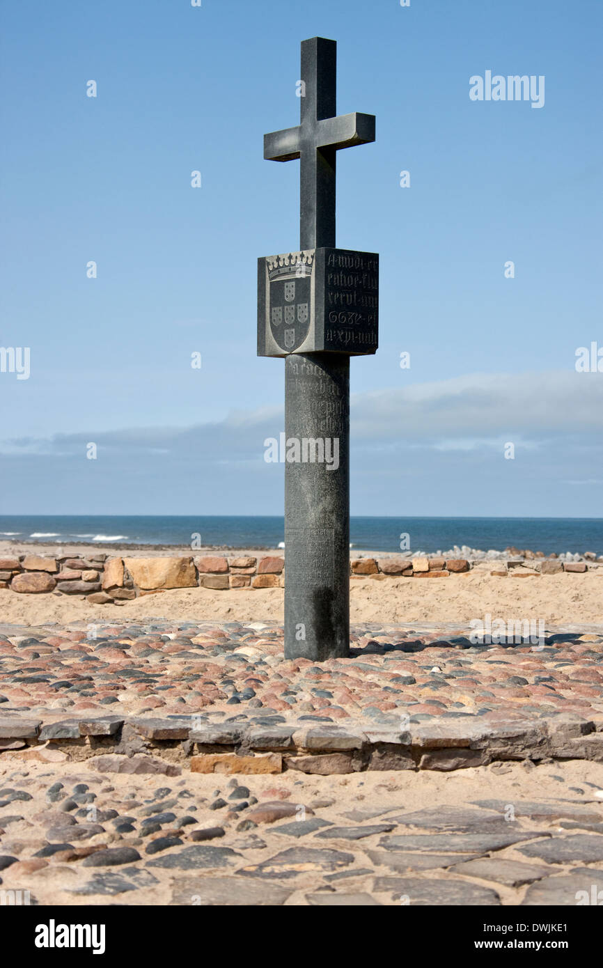 Cross on coast atlantic hi-res stock photography and images - Alamy