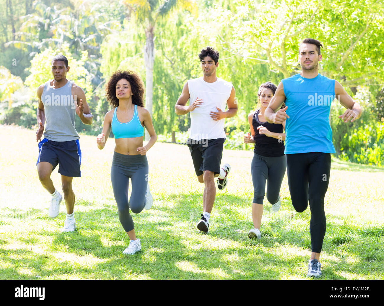 Park with people hi-res stock photography and images - Alamy
