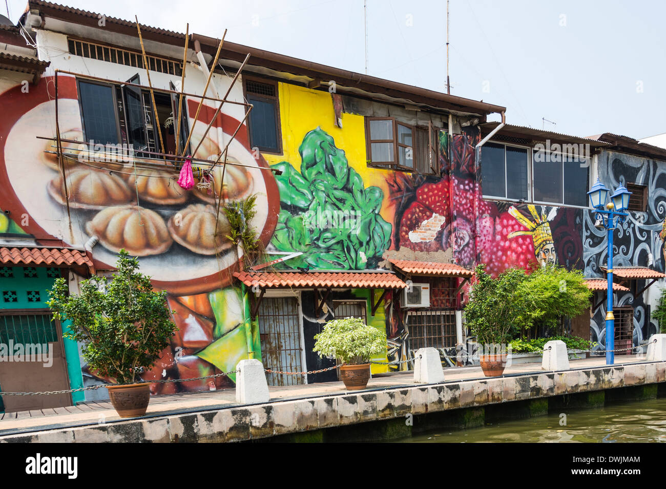 Art decor buildings on the side of the Malacca river Stock Photo - Alamy