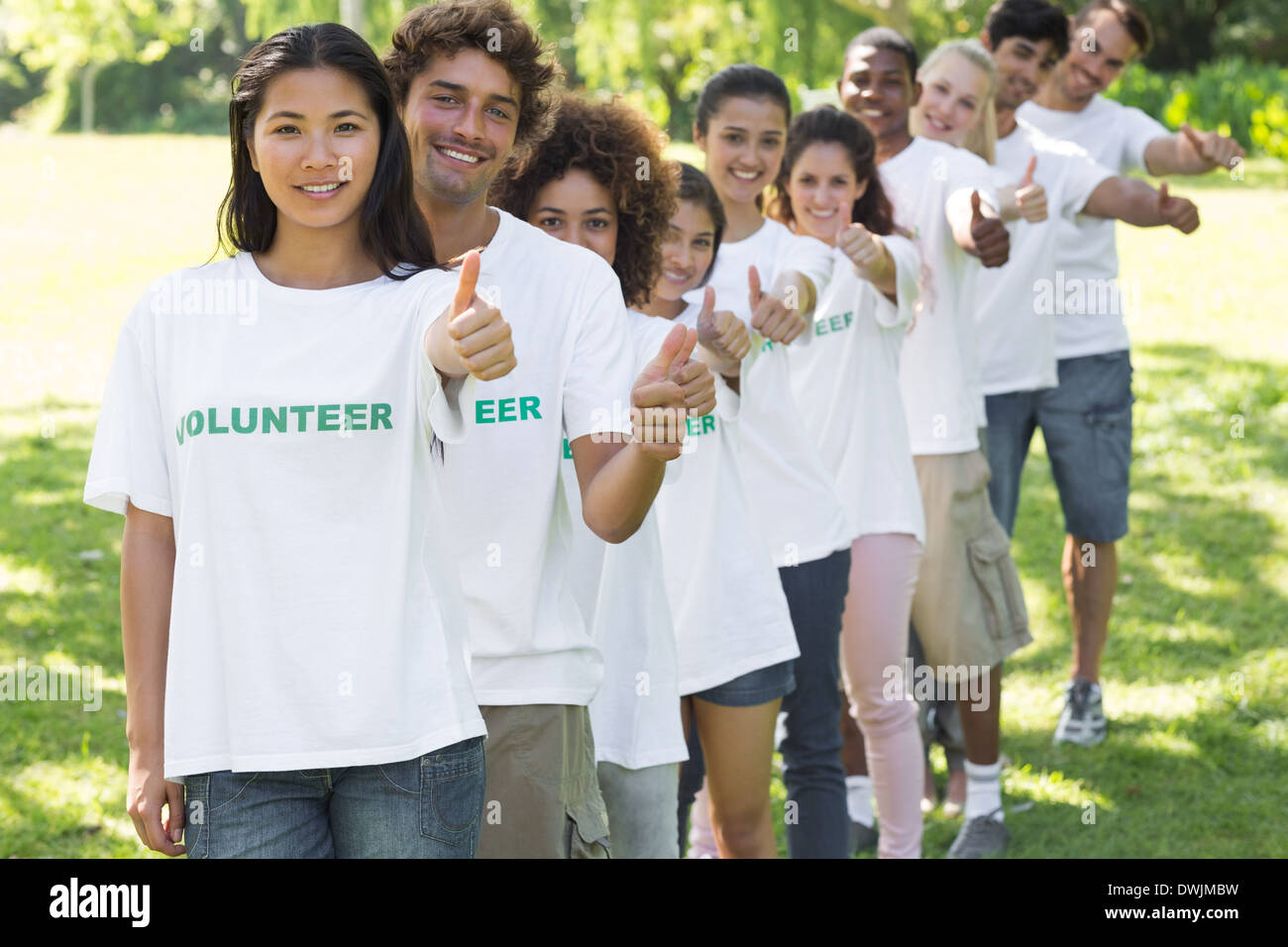 Volunteers standing in line hi-res stock photography and images - Alamy
