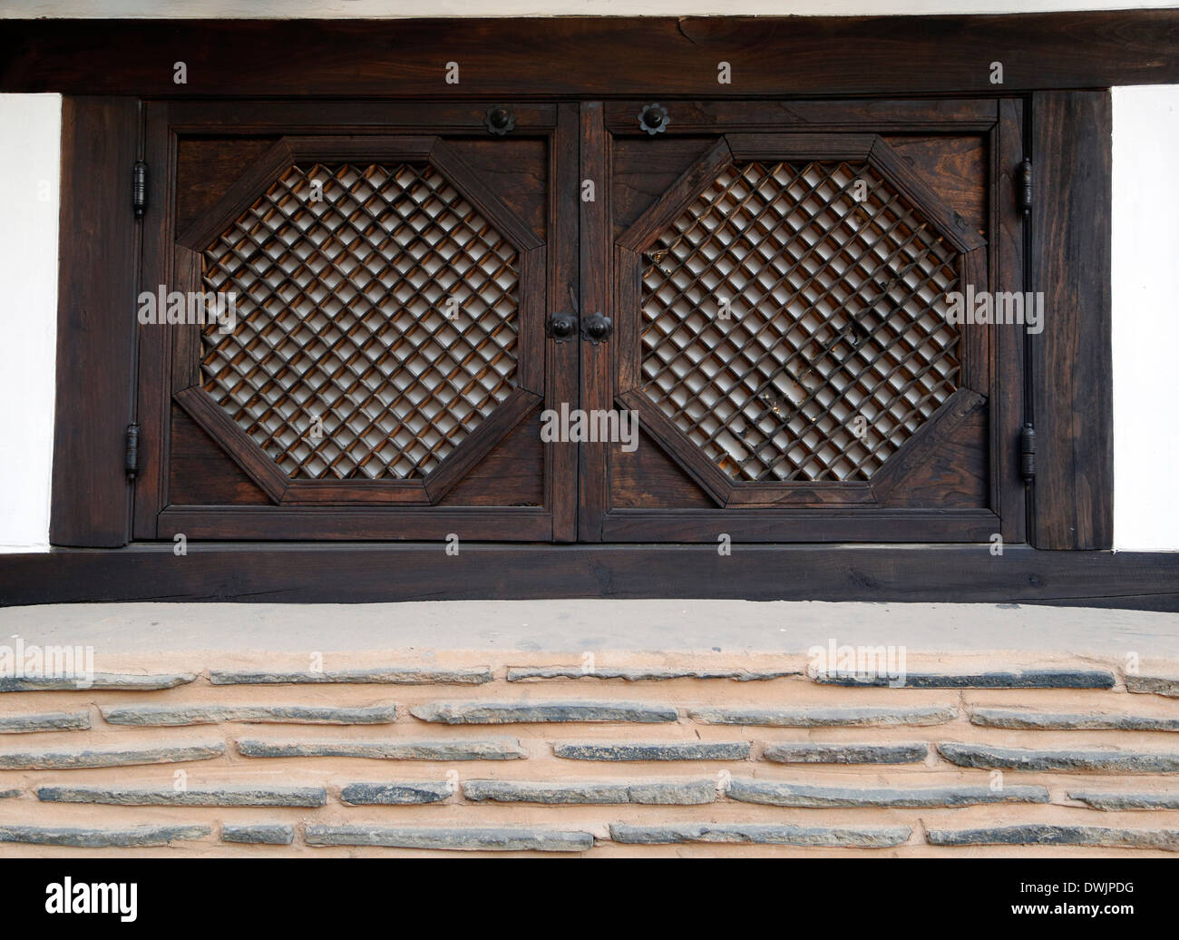 Korean Traditional Window and Wall Stock Photo - Alamy