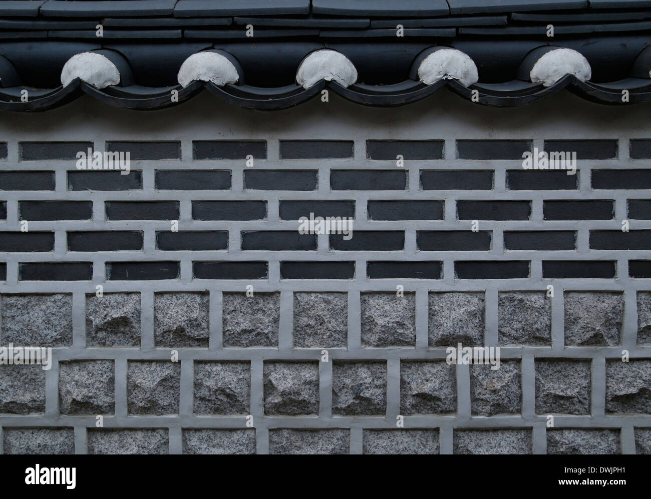 Korean Traditional Wall Stock Photo - Alamy