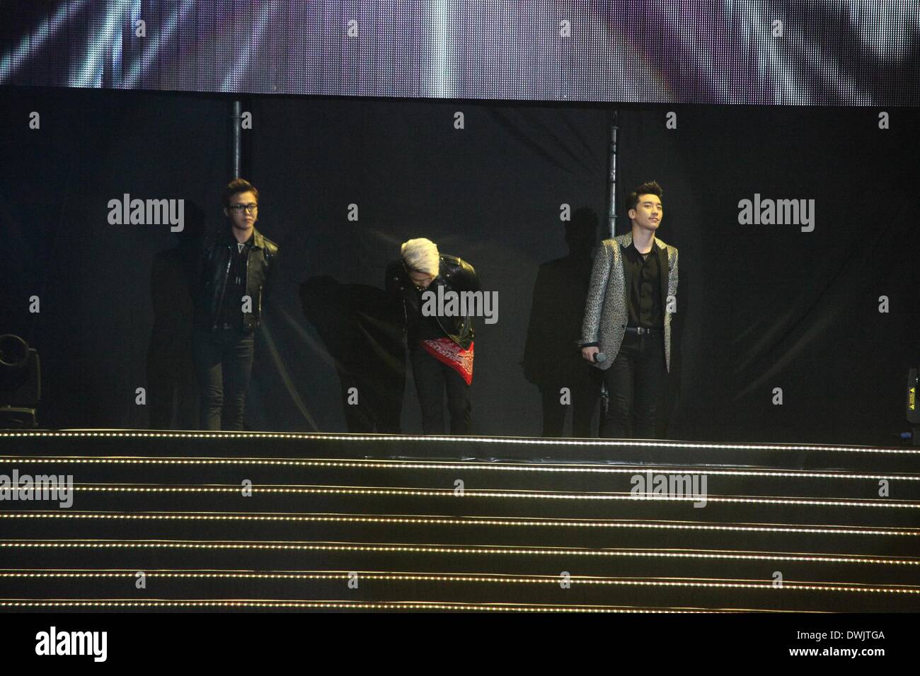 Taipei, Taiwan. 8th Mar, 2014. South Korean boy band Bigbang meet fans ...