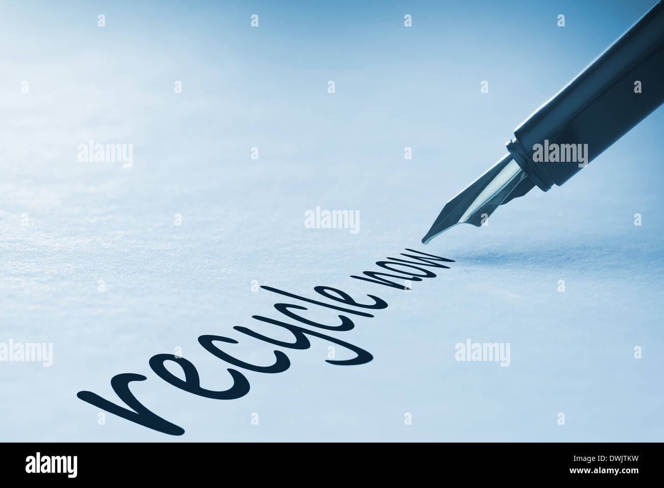 Fountain pen writing Recycle now Stock Photo - Alamy
