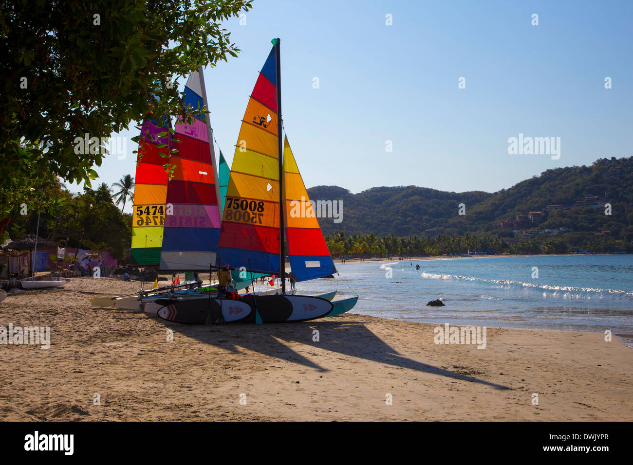 Playa La Ropa, Zihuatanejo, Guerrero, Mexico Stock Photo - Alamy