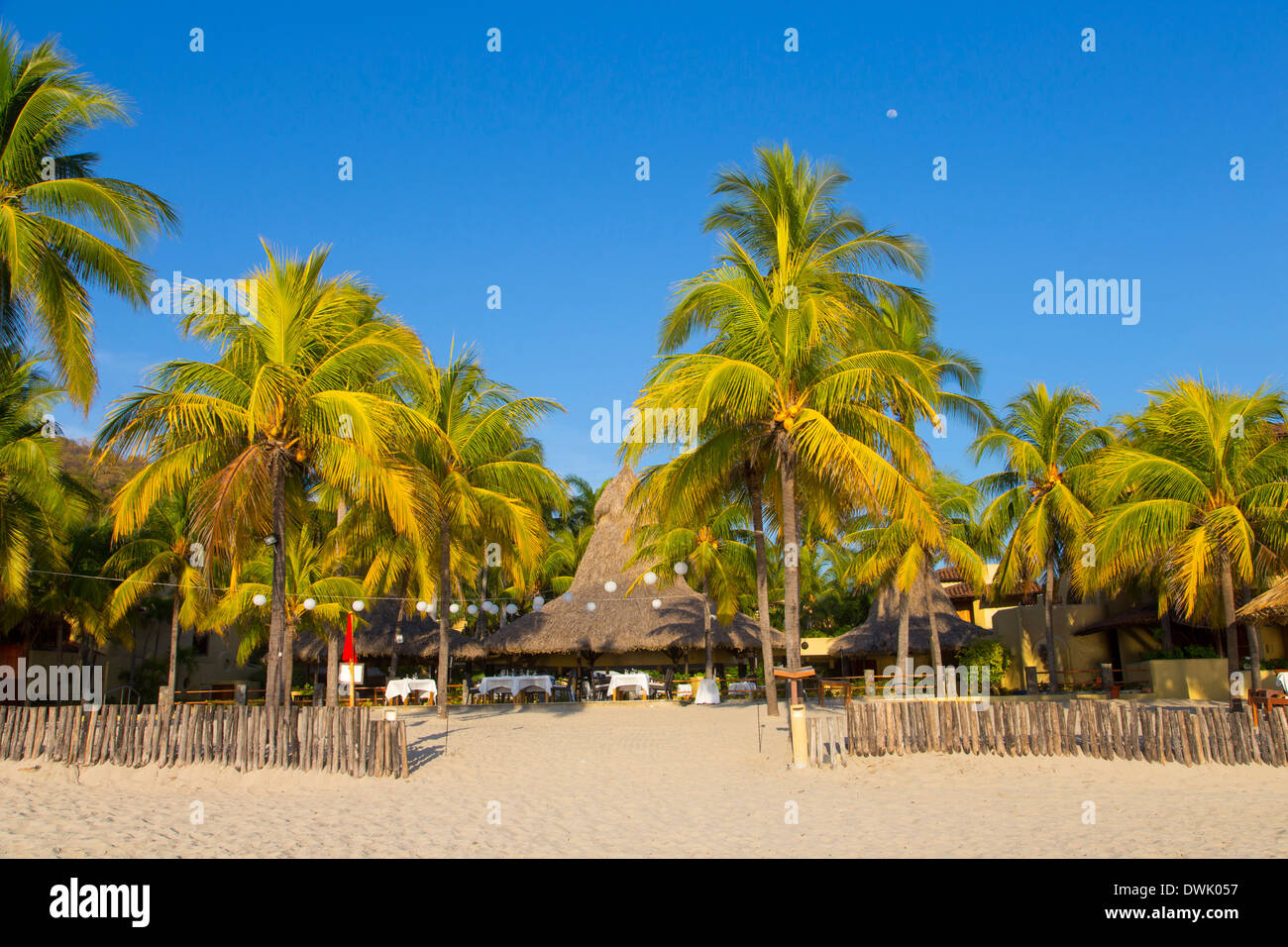 Playa la ropa beach vacation hi-res stock photography and images - Alamy