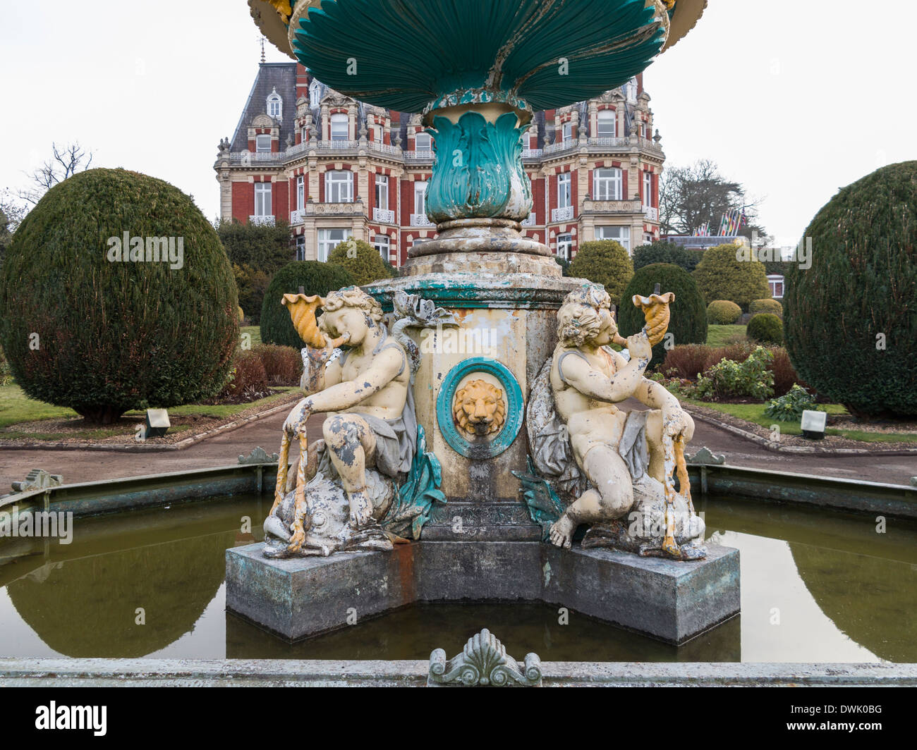Victorian water feature hi-res stock photography and images - Alamy