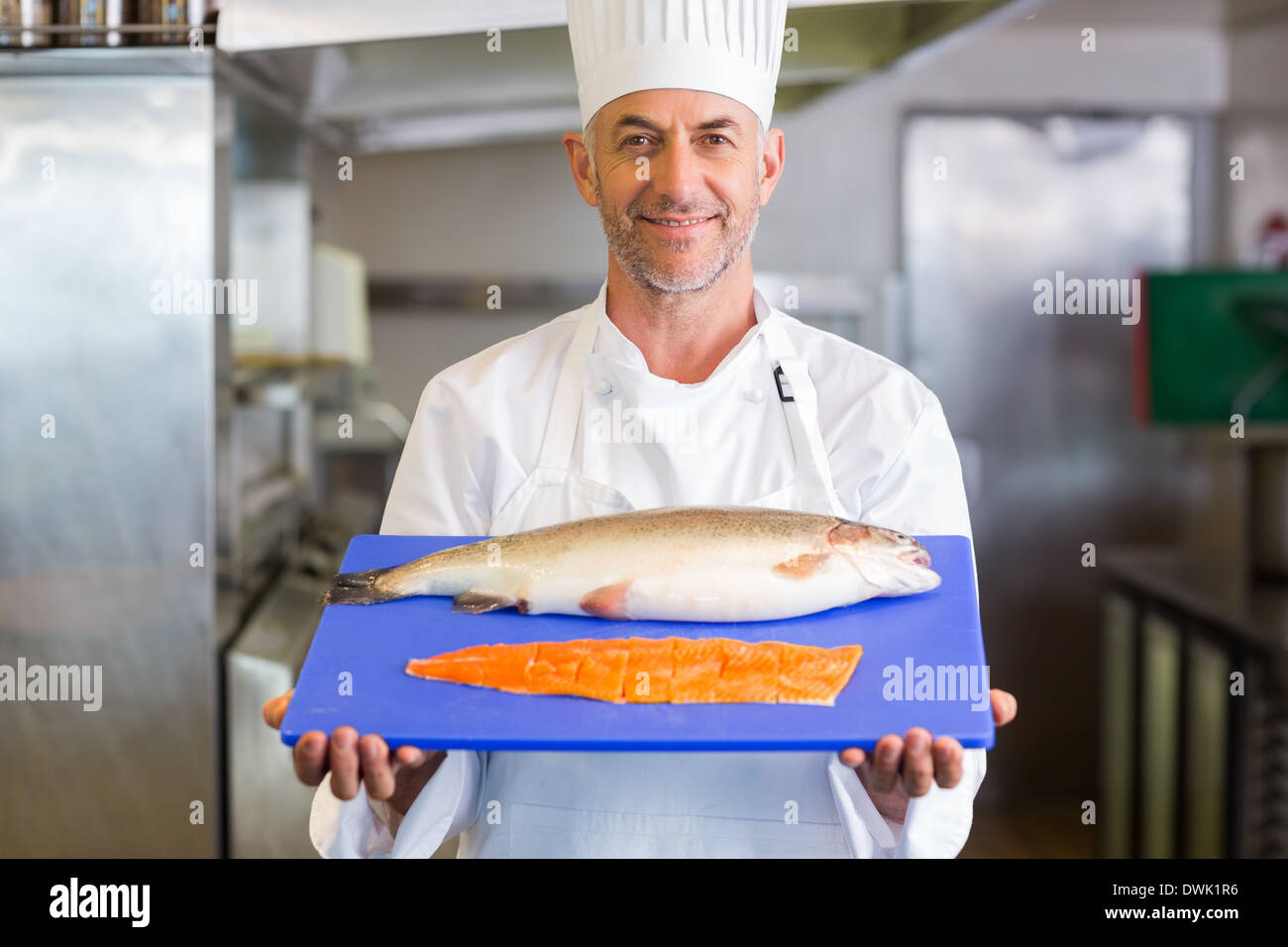 Tray of fish hi-res stock photography and images - Alamy