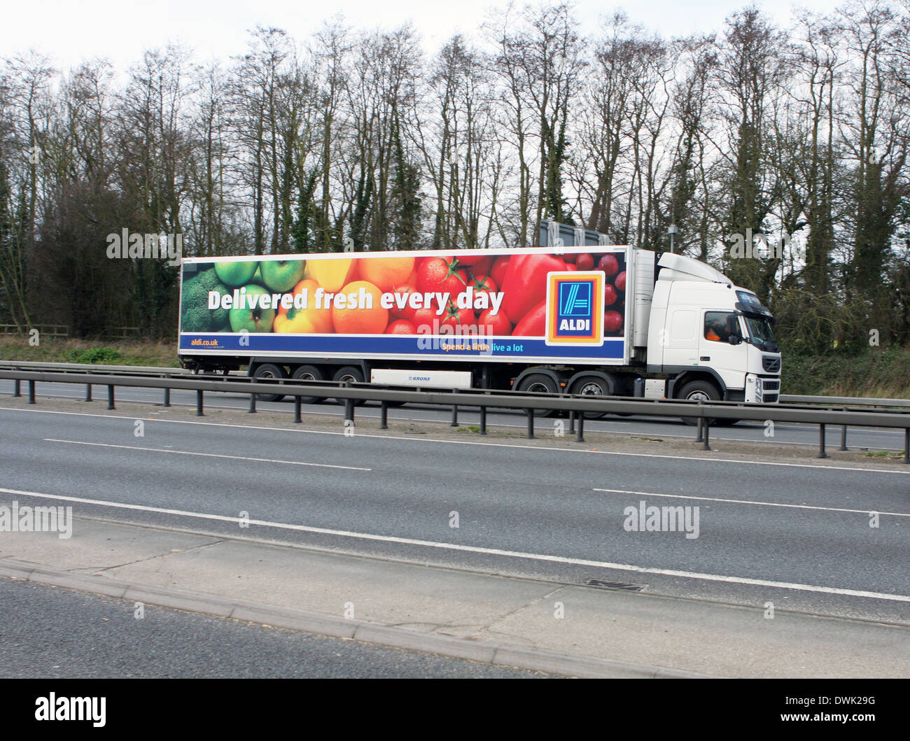Aldi lorry hi-res stock photography and images - Alamy