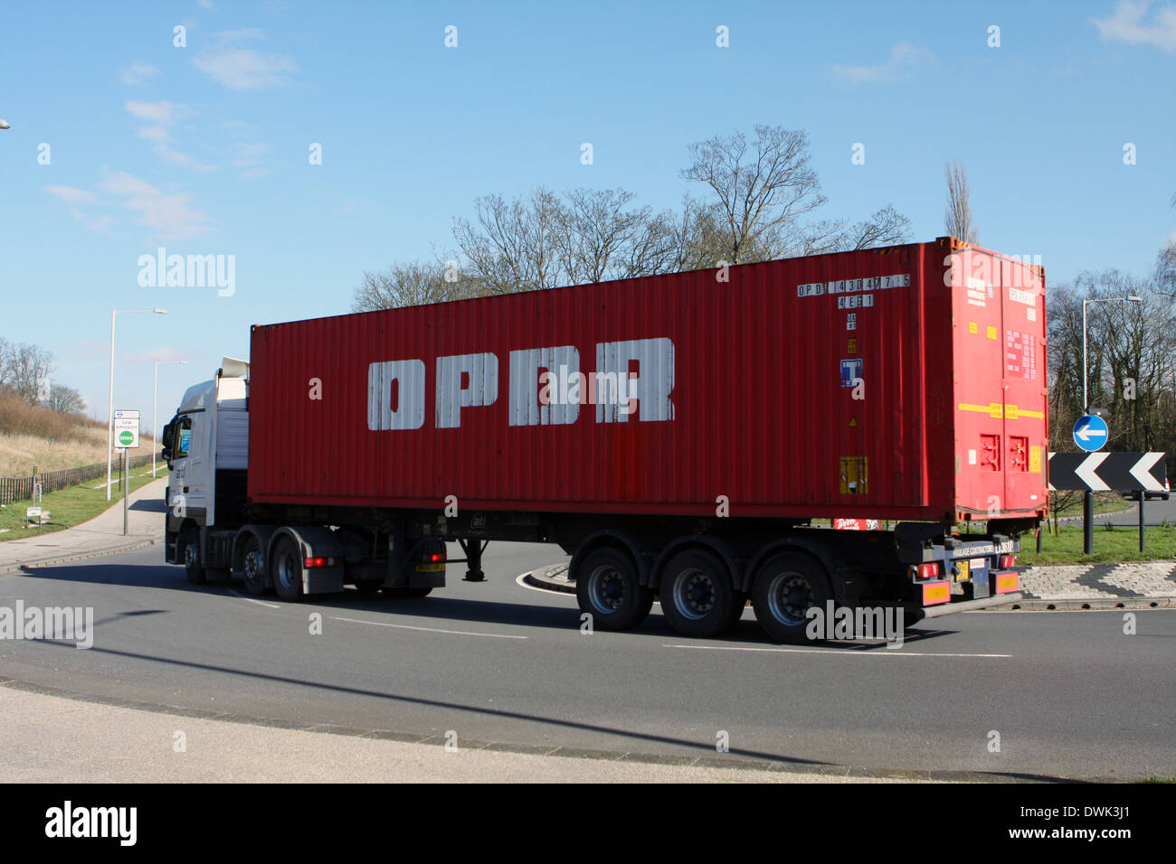 Container containers lorry uk hi-res stock photography and images - Alamy