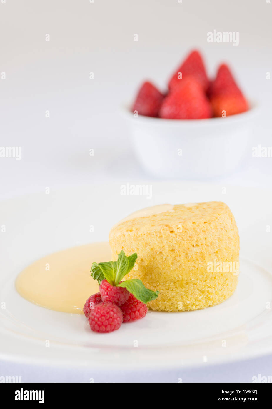 Sponge pudding with custard hi-res stock photography and images - Alamy