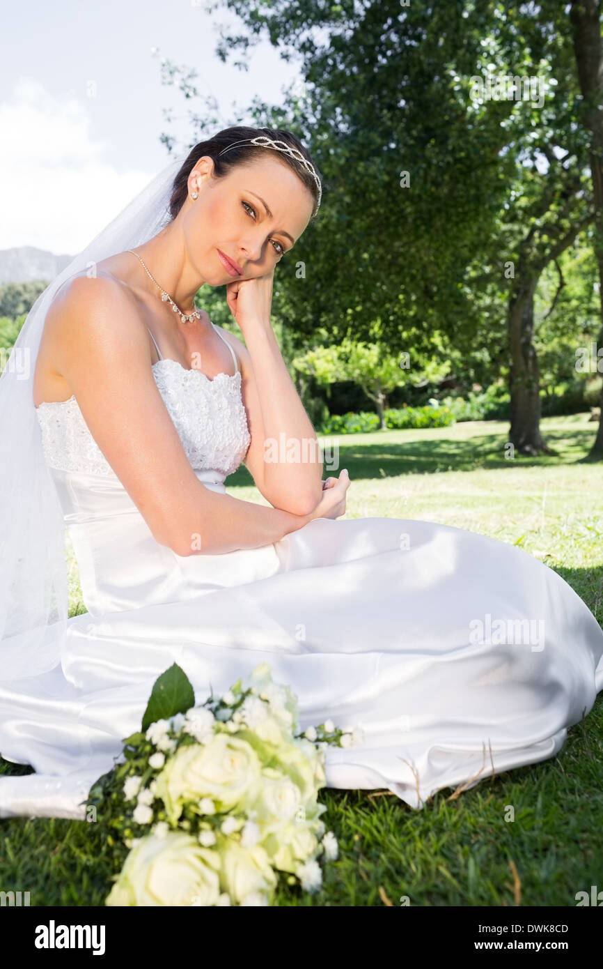 Sad bride hi-res stock photography and images - Alamy