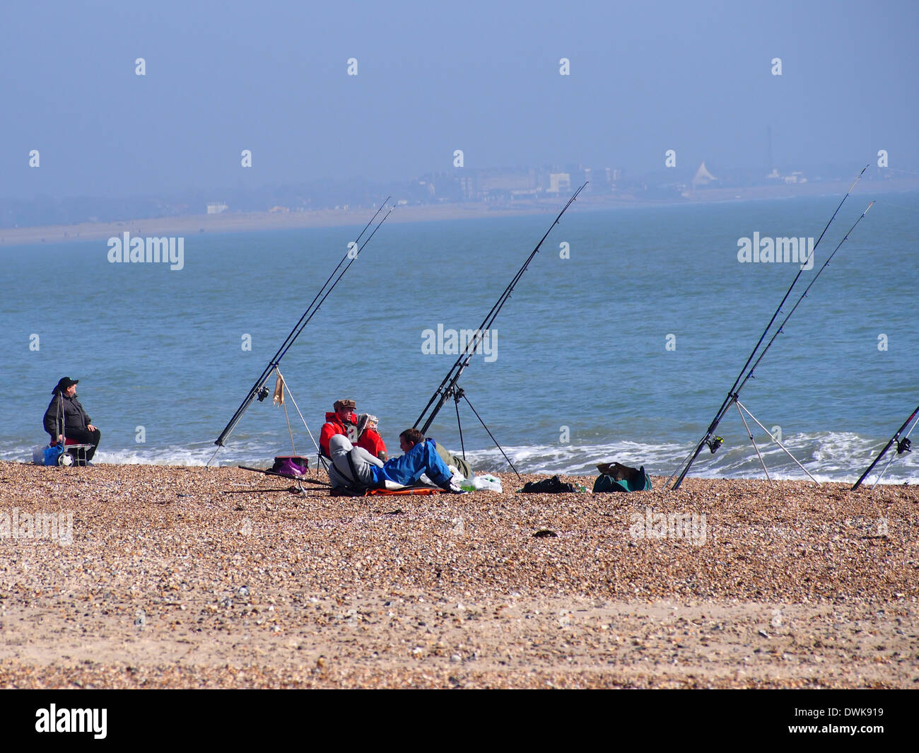 Anglers at beach hi-res stock photography and images - Alamy