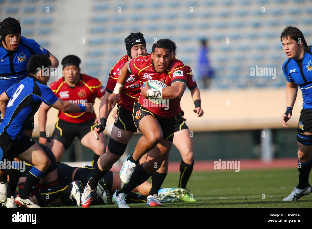 National Stadium, Tokyo, Japan. 9th Mar, 2014. Cooper Vuna (Brave Lupus ...