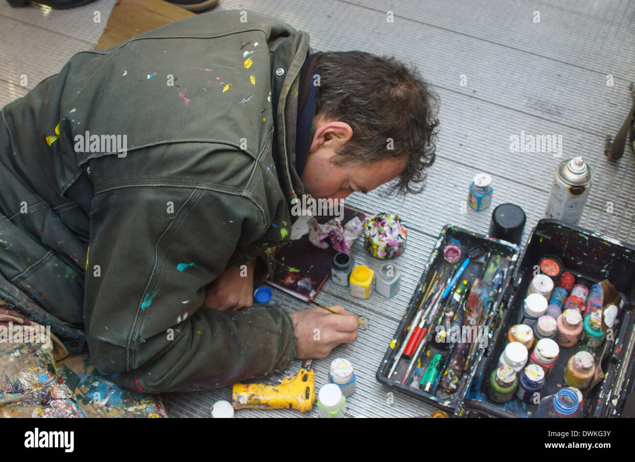 Chewing gum art hi-res stock photography and images - Alamy