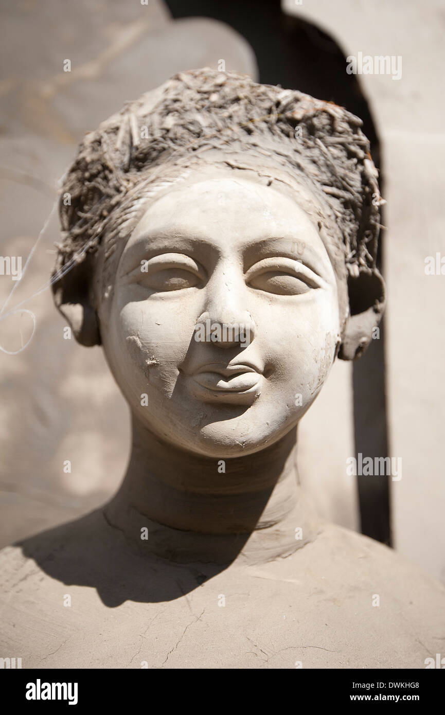 Mud sculpture hi-res stock photography and images - Alamy