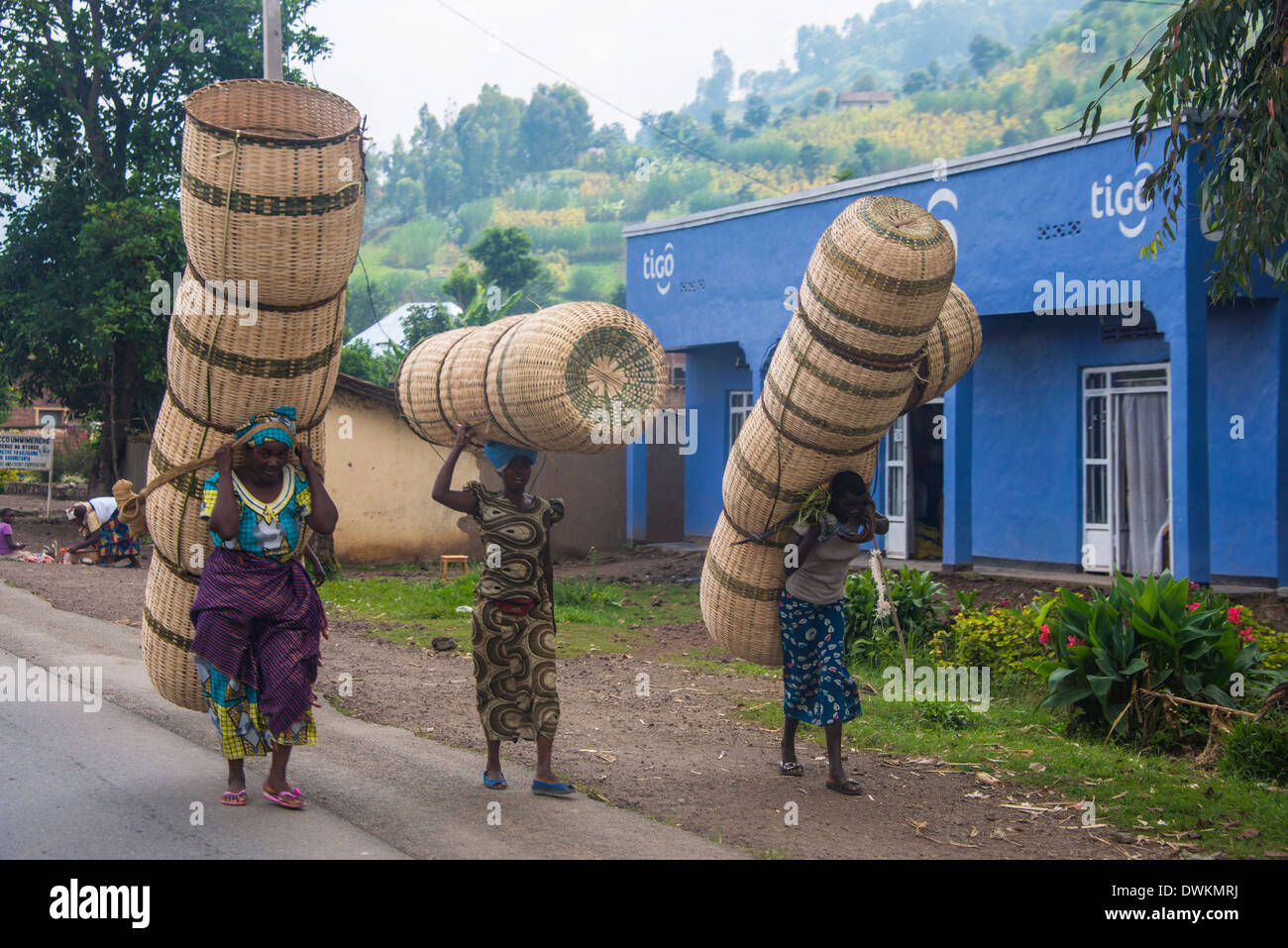 Women carrying giant baskets, Rwanda, Africa Stock Photo - Alamy