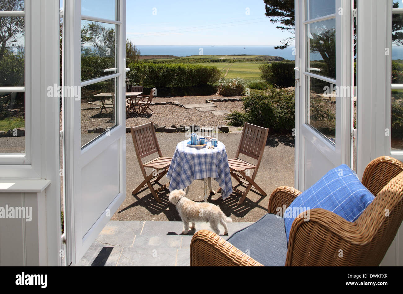 French doors open hi-res stock photography and images - Alamy