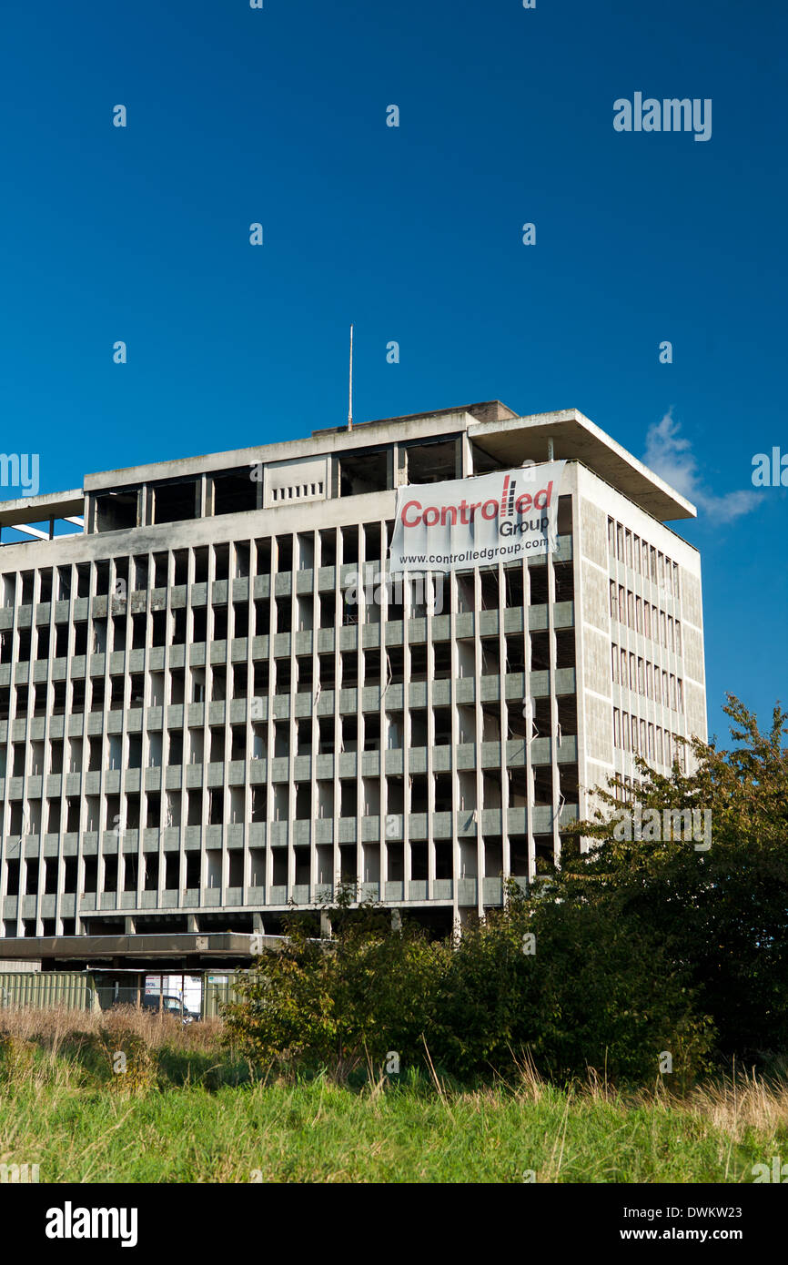 Ici offices demolition billingham teesside hi-res stock photography and ...