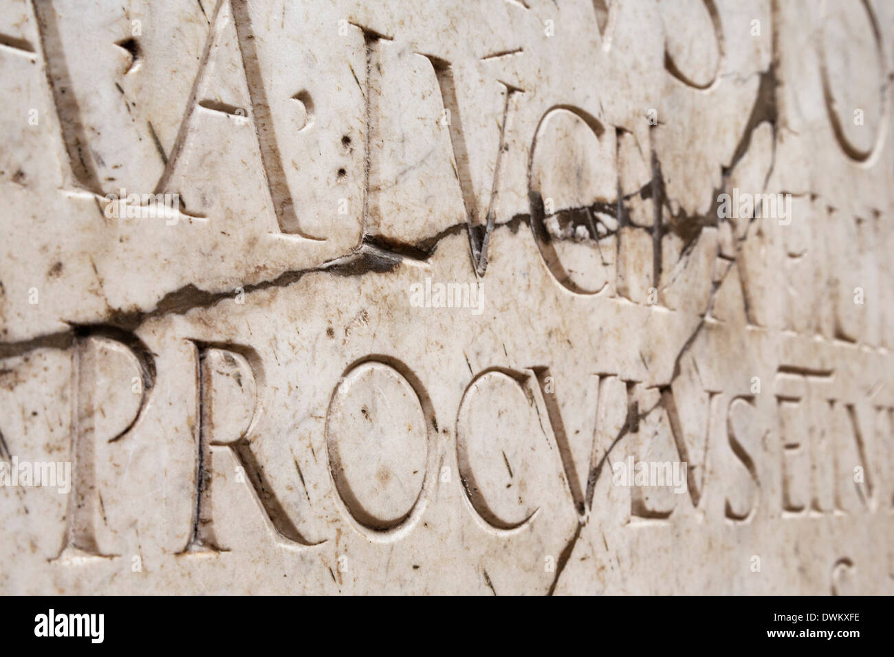 Roman lettering hi-res stock photography and images - Alamy